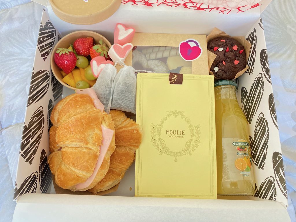 DESAYUNO SAN VALENTIN PARA DOS - Desayunos a domicilio maipu